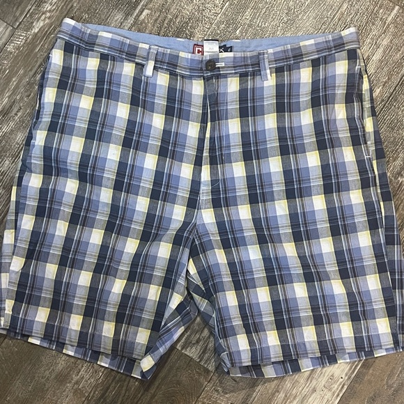 Chaps | Shorts | Chaps Golf 78 Mens Shorts Size 4 Plaid Chino Flat ...